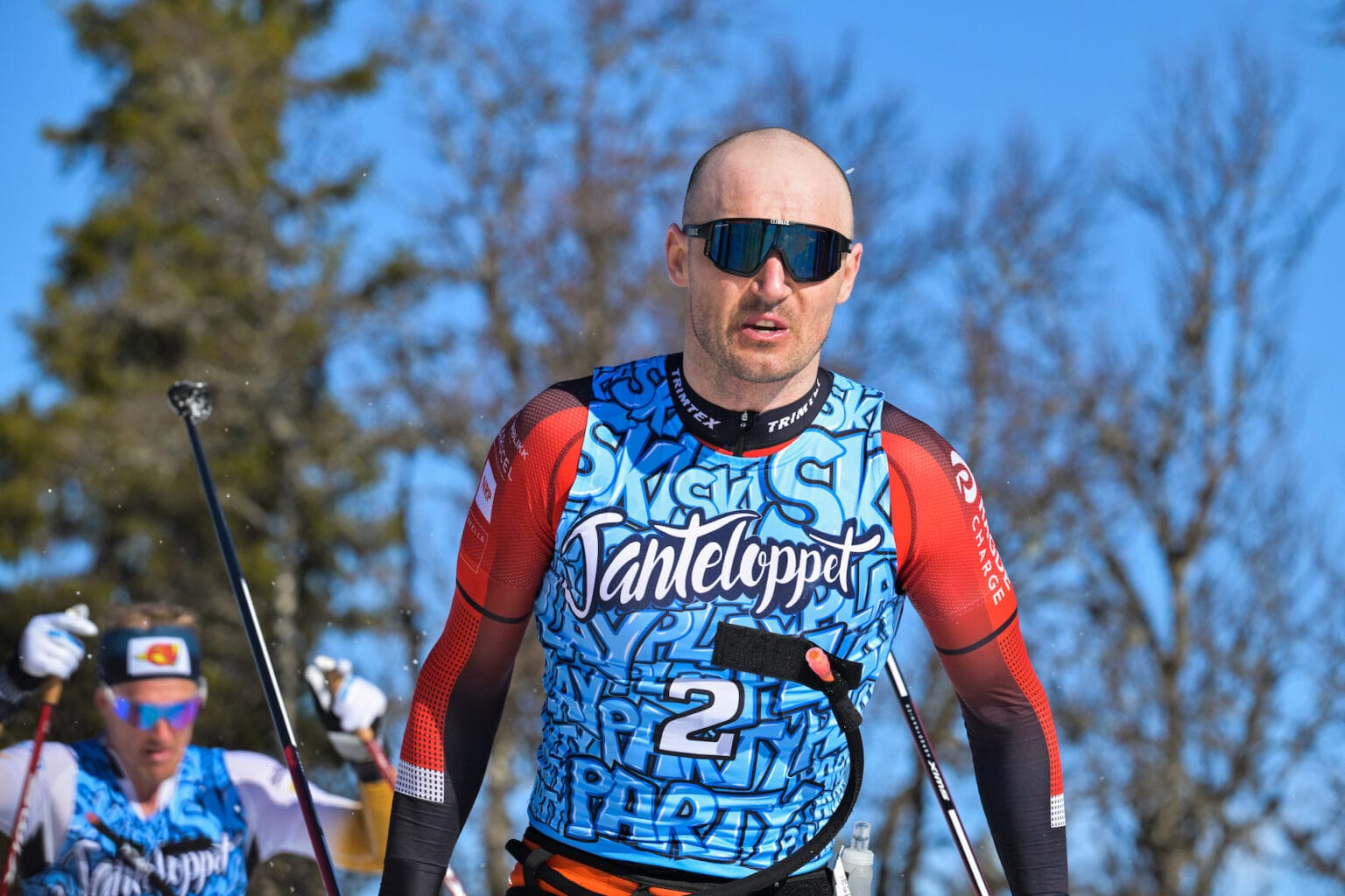 One of the World's best long-distance skier doesn't use gimmicks ...